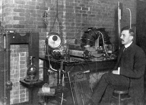 Yes the atom was first split in Manchester, not Geneva - About Manchester