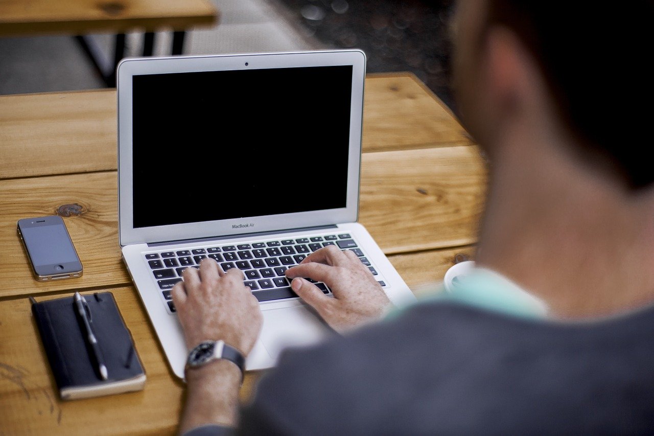 How to work efficiently as an IT freelancer - About Manchester