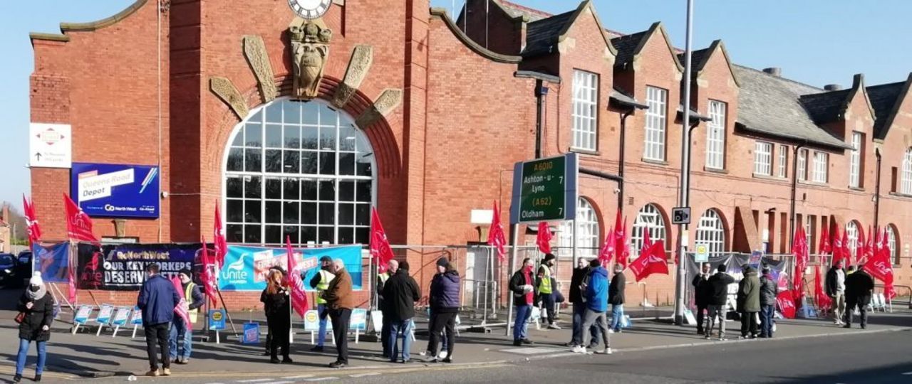 Go North West negotiations collapse without agreement as Manchester bus ...