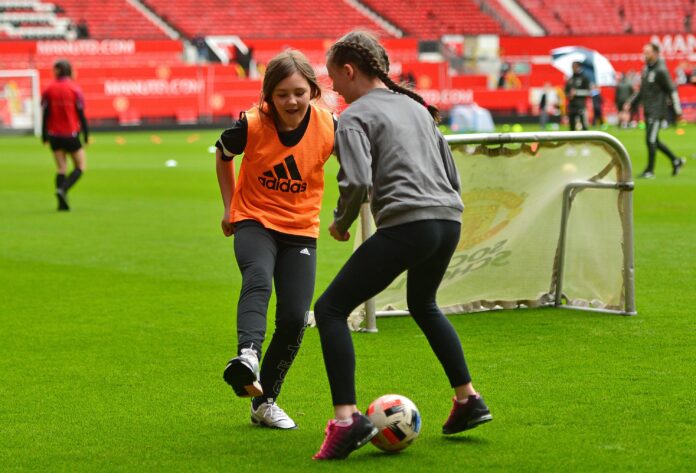 Manchester United Foundation supports Premier League Play on the Pitch ...
