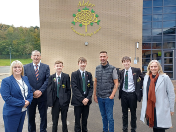 Tameside teenagers praised after using first aid training after man ...