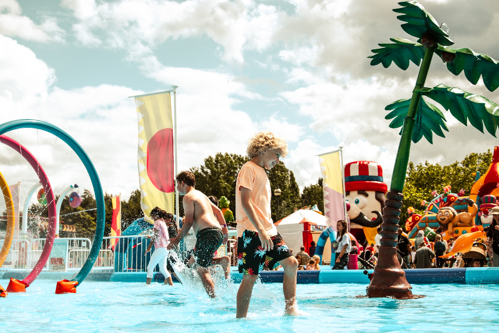 Splash park and fair returning to Trafford Centre - About Manchester