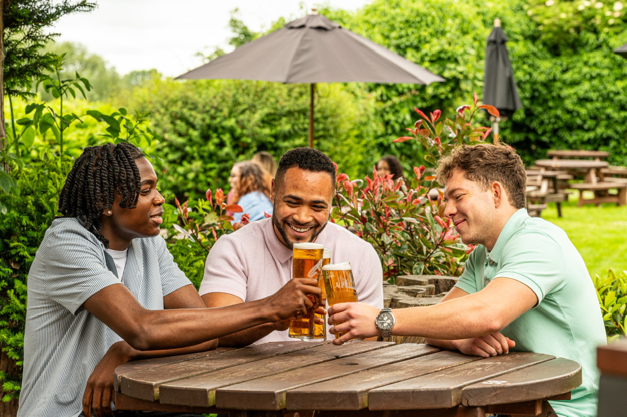 £2 pints at your local for the next fortnight, how to claim - About ...